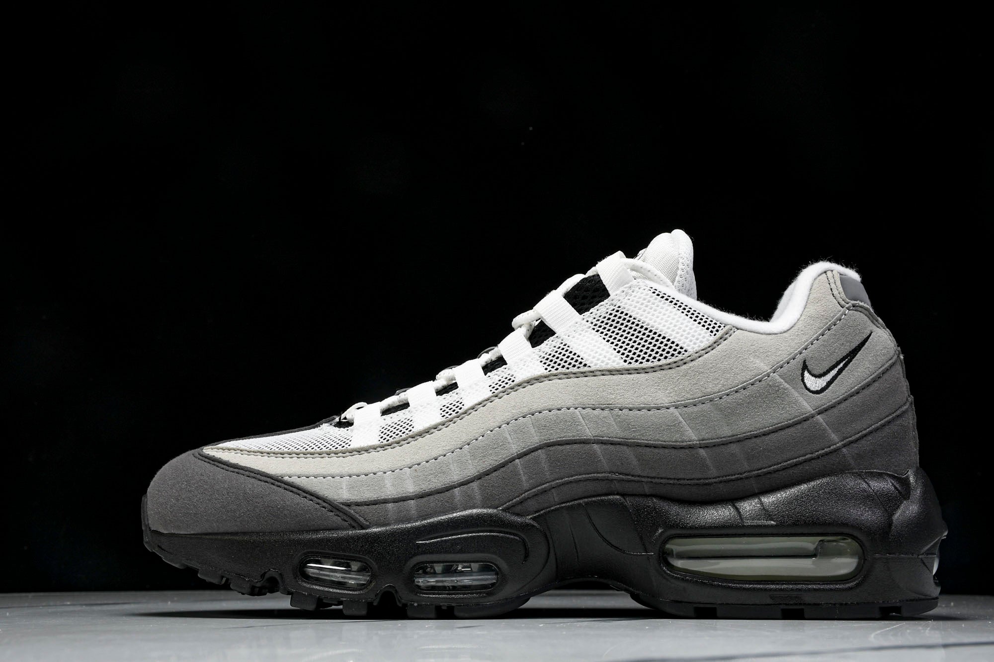 AM95 OG 'Black Anthracite' – Drip Locker Global